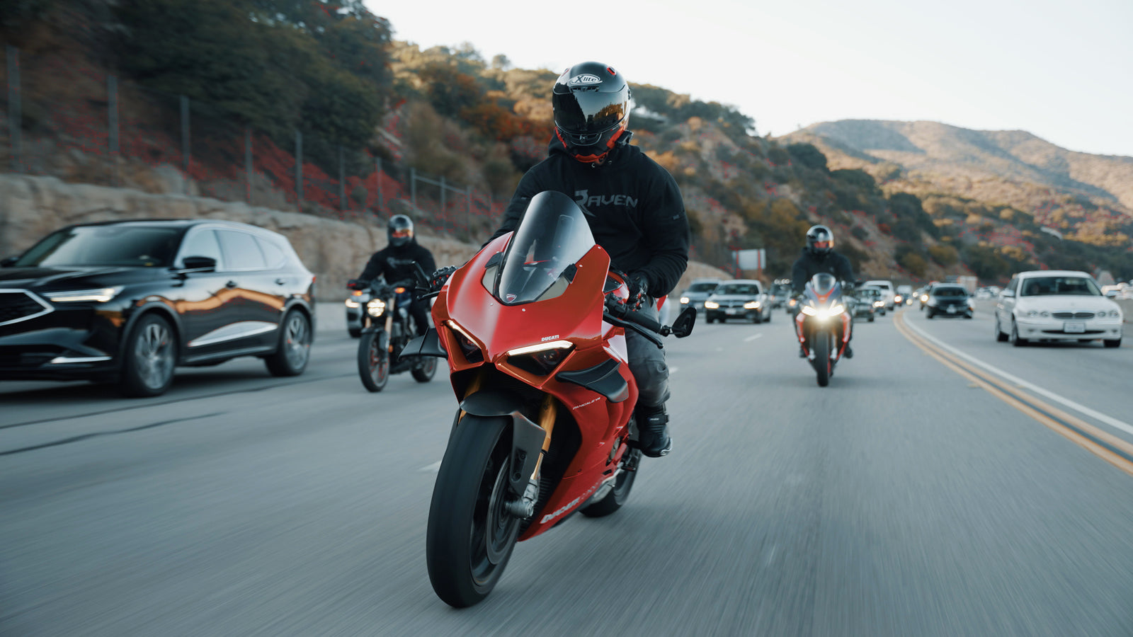 Armored Jackets – RAVEN Moto